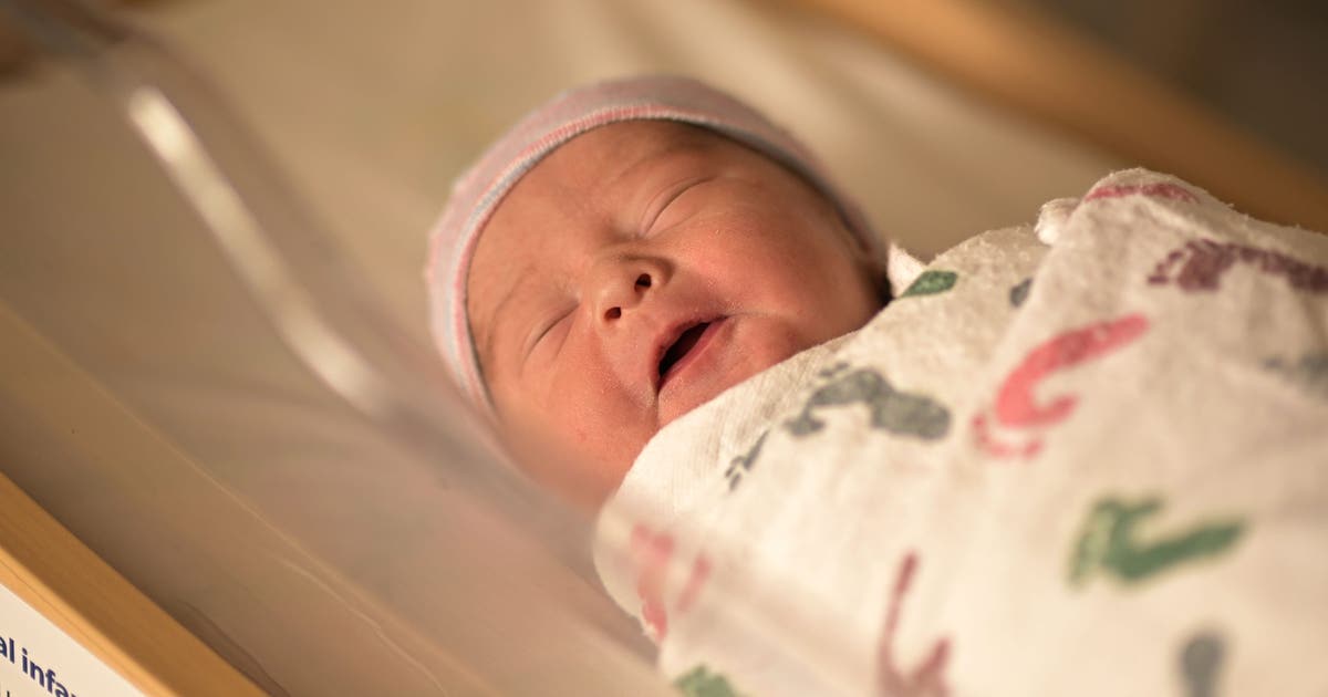 Trump reportedly ponders $5K baby bonus as US fertility rate remains ...