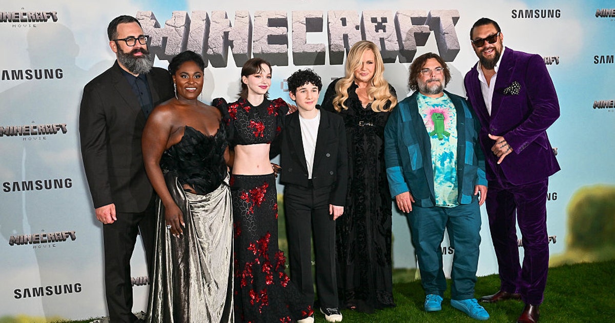 Minecraft 'Chicken Jockey' outbursts prompt theaters to issue warnings ...