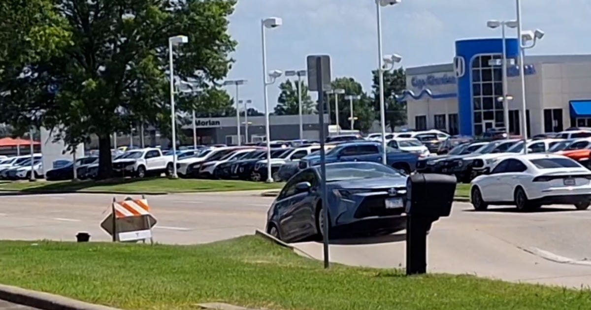 Watch: Road buckles amid heatwave, sending car airborne | FOX 4 Dallas ...