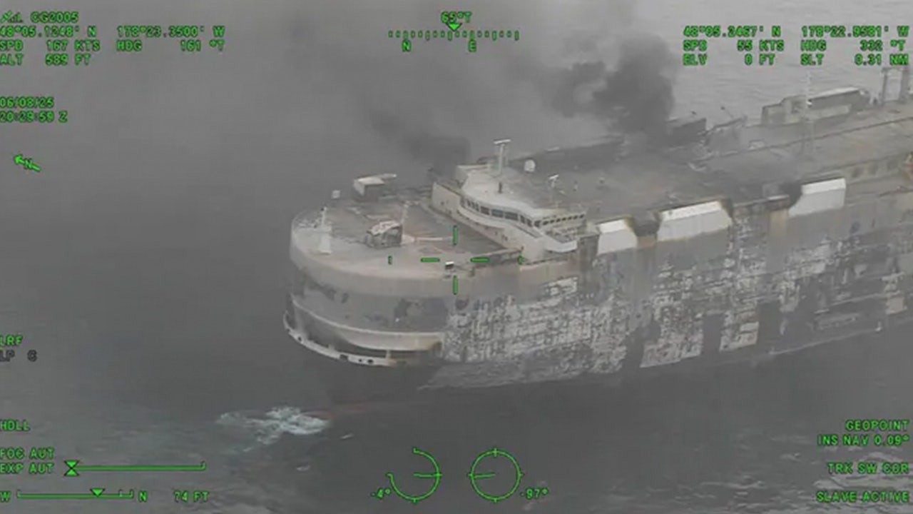 Cargo Ship Carrying Thousands Of Vehicles Sinks Off Coast Of Alaska Cargo Ship Carrying Thousands Of Vehicles Sinks Off Coast Of Alaska