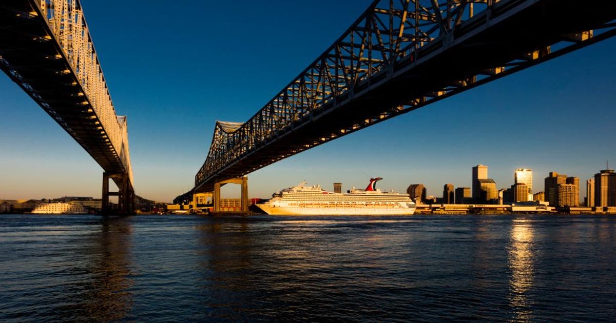 Viral video of eye-level ship highlights New Orleans' persisting flood ...
