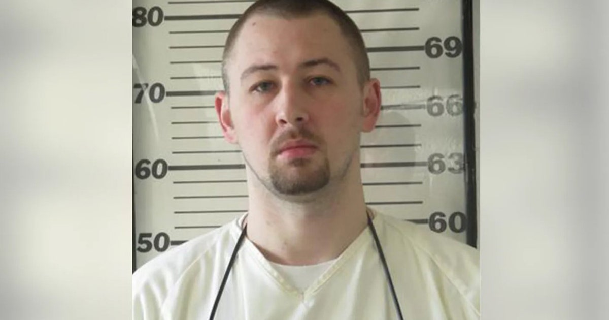 Tennessee authorities hunt for 29-year-old suspect in quadruple murder ...