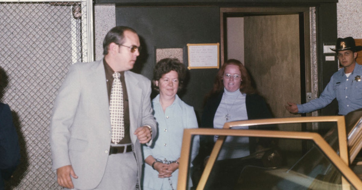 Sara Jane Moore, would-be assassin of President Gerald Ford, dies at 95 ...