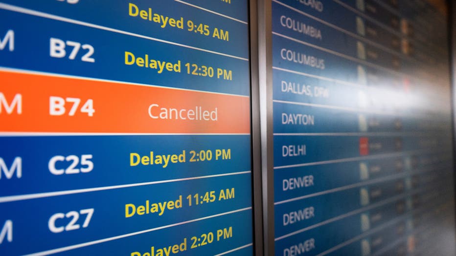 Flight delays, cancellations continue as FAA ramps up flight reductions at 40 US airports ...