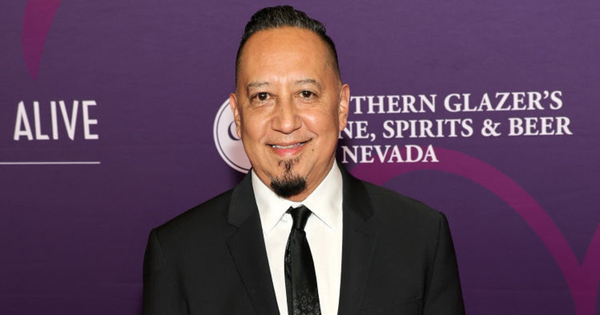 Cleto Escobedo III, beloved ‘Jimmy Kimmel Live!’ bandleader, dies at 59 ...