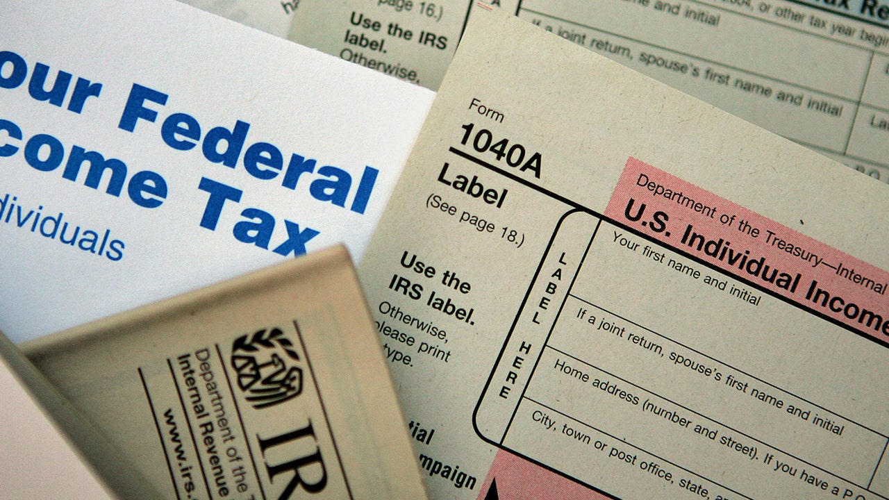 2026 tax brackets vs. 2025: Here’s what’s changed, other things to know ...