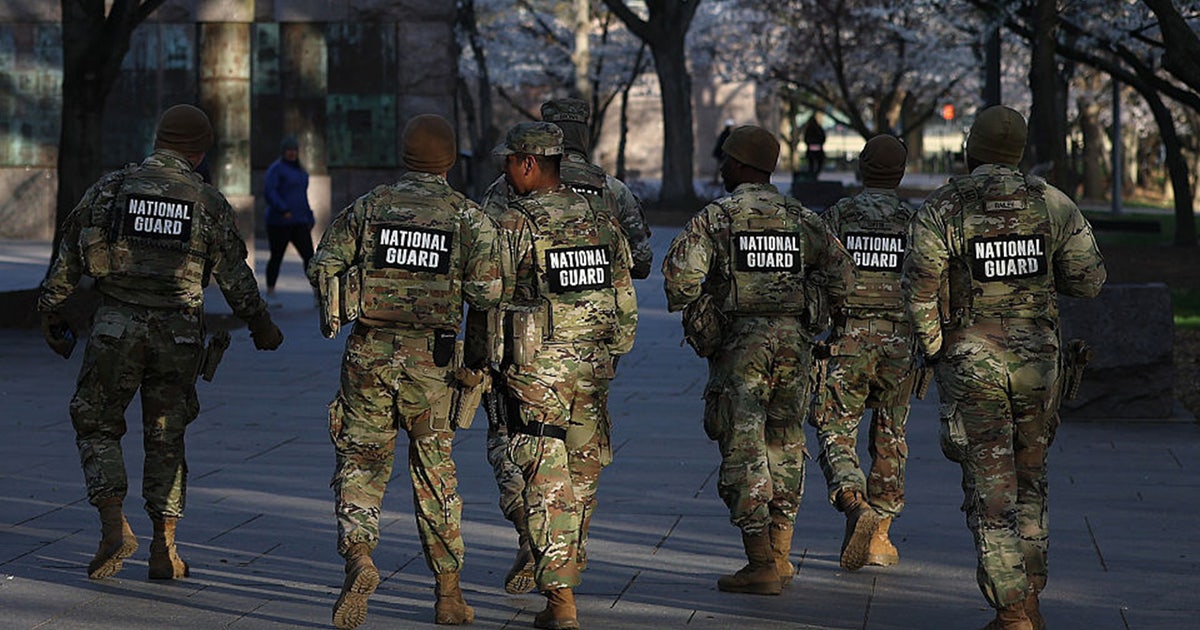 Trump floats idea to send National Guard to assist ICE agents at ...