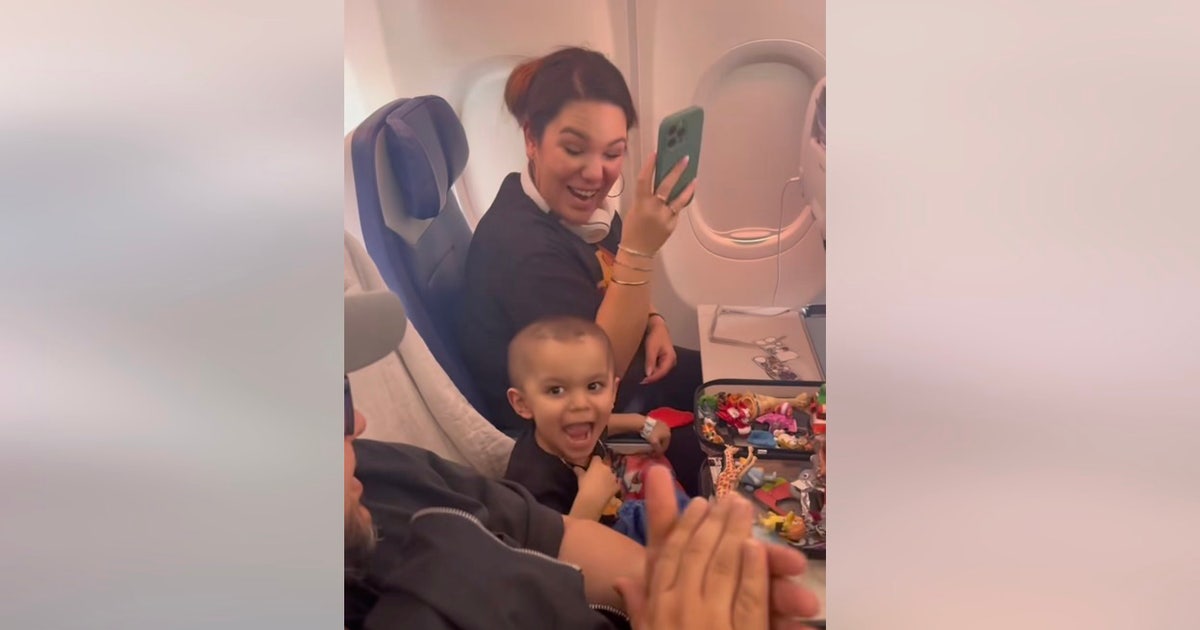 Southwest passengers celebrate 2-year-old who beat cancer: 'We're so ...