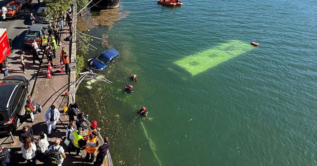 Trainee driver crashes bus into river, prompting massive rescue | FOX ...