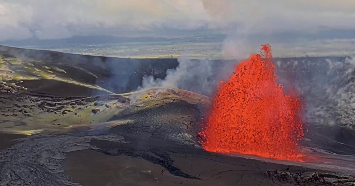 Watch: Lava spews from Hawaii's Kilauea volcano | FOX 4 Dallas-Fort Worth