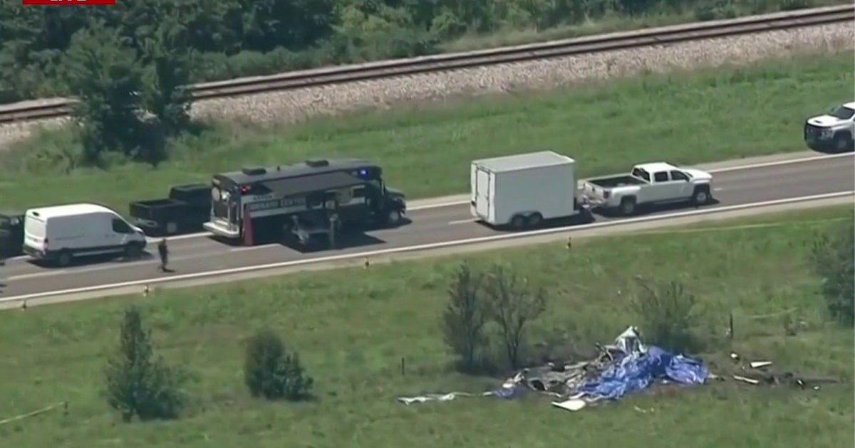 11 skydivers, pilot die in Missouri plane crash, troopers say | FOX 7 ...
