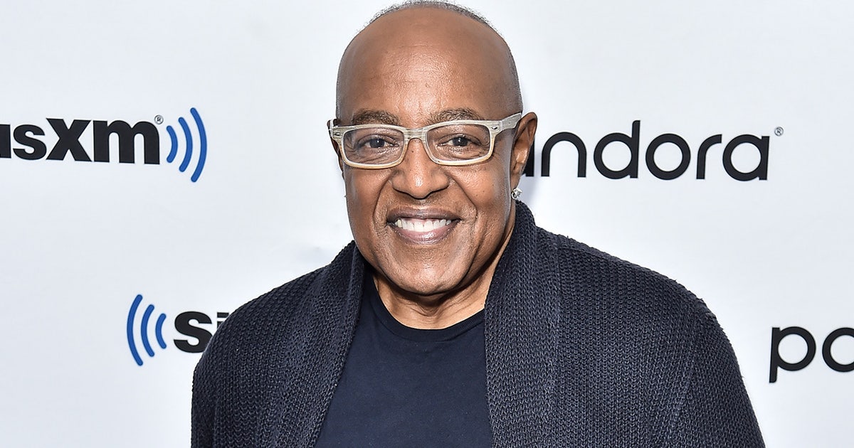Peabo Bryson dies after Grammy-winning singer suffered stroke: Report ...