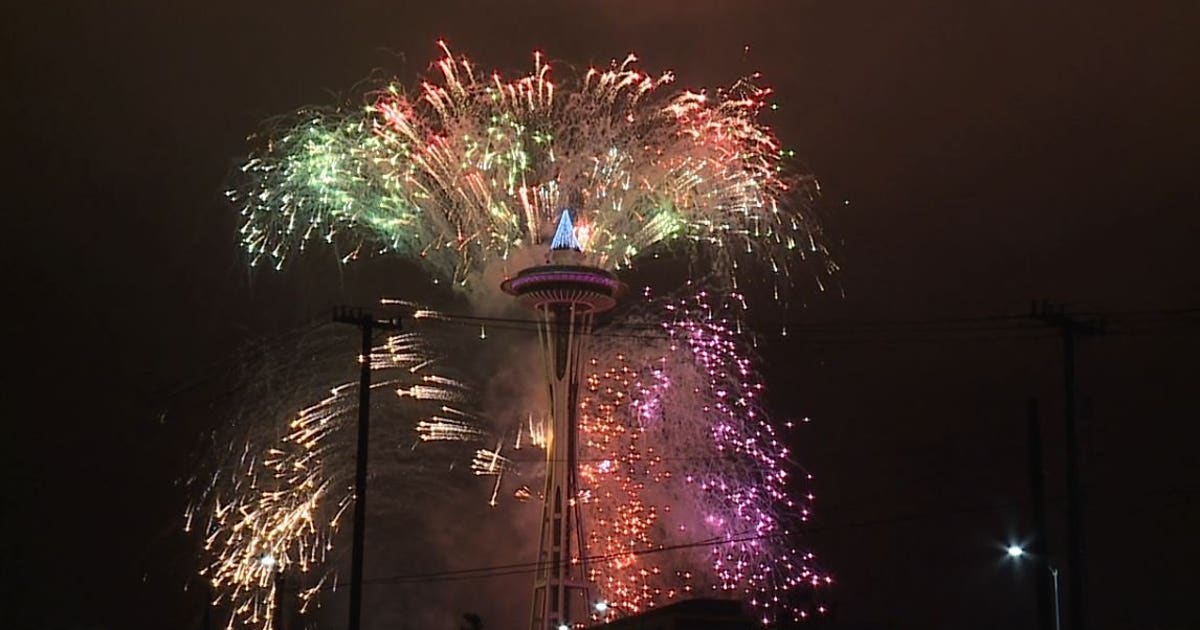 WATCH: Full New Year's fireworks show at the Space Needle | FOX 13 Seattle