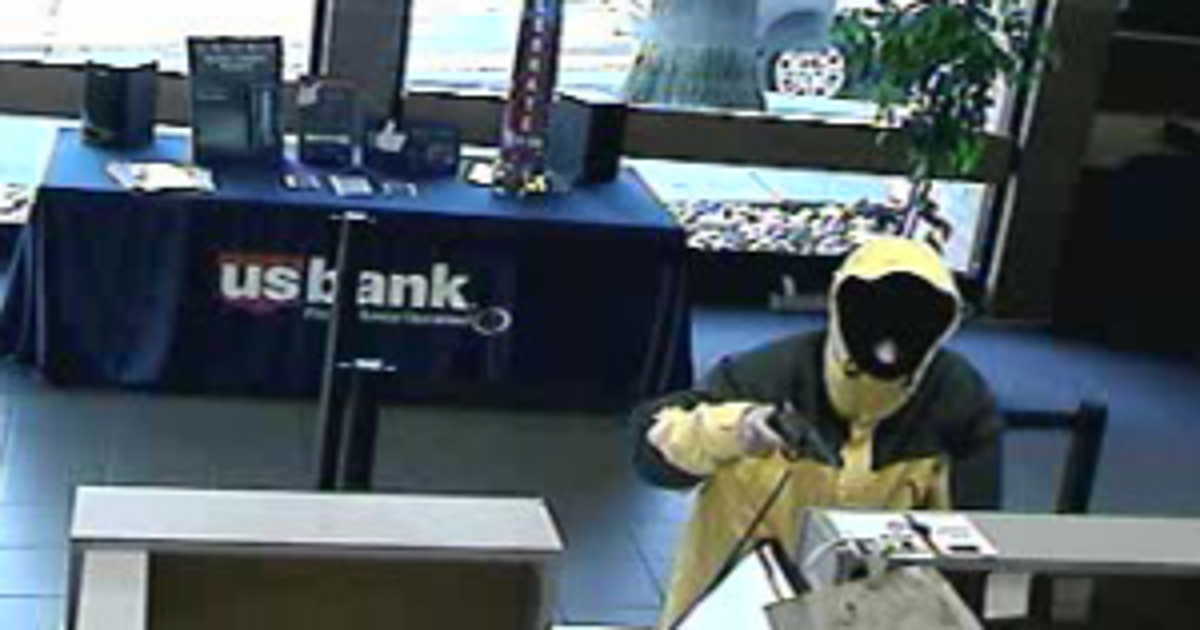 Police looking for takeover-style bank robber in Magnolia | FOX 13 Seattle