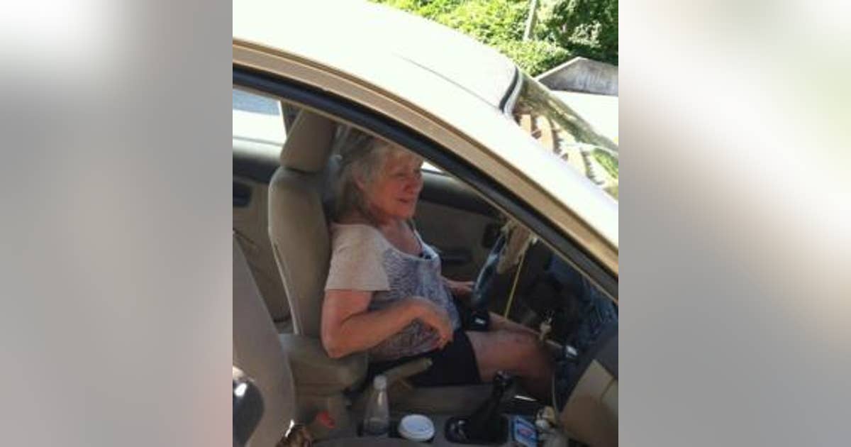 Thieves attempt carjacking, but can't get away in a stick shift | FOX ...