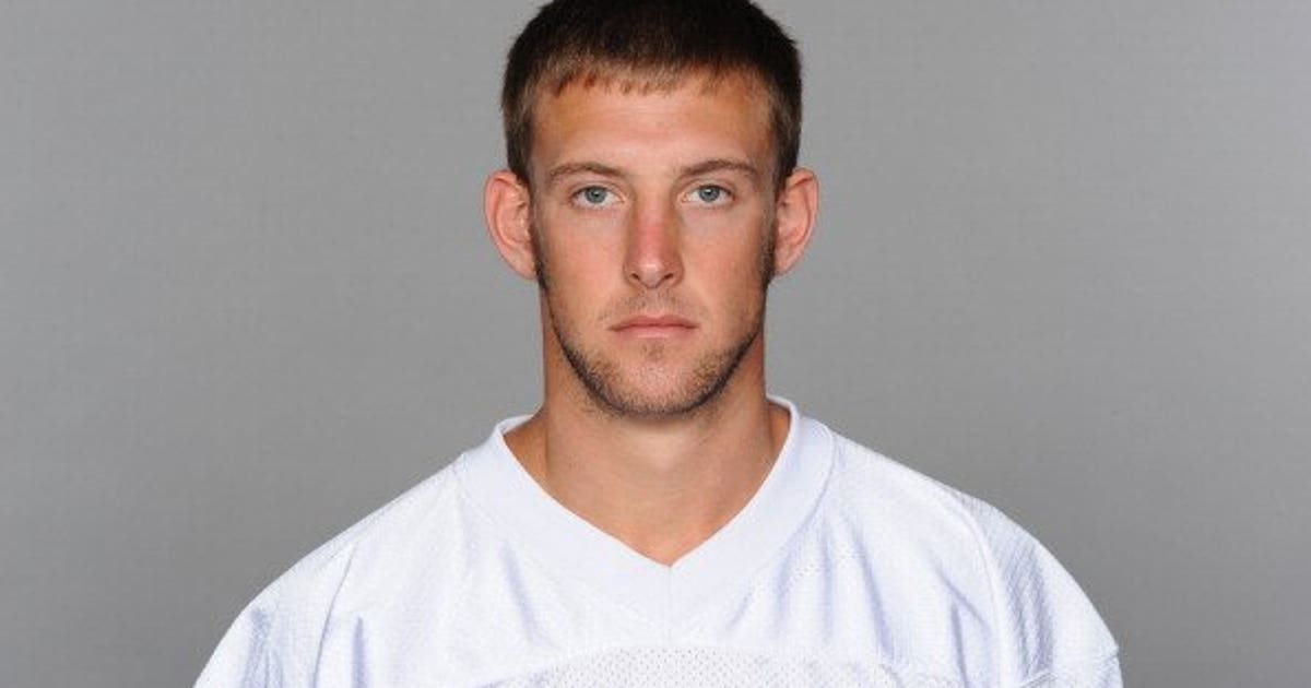 Seahawks claim tight end Brett Brackett off waivers from Titans, cut ...