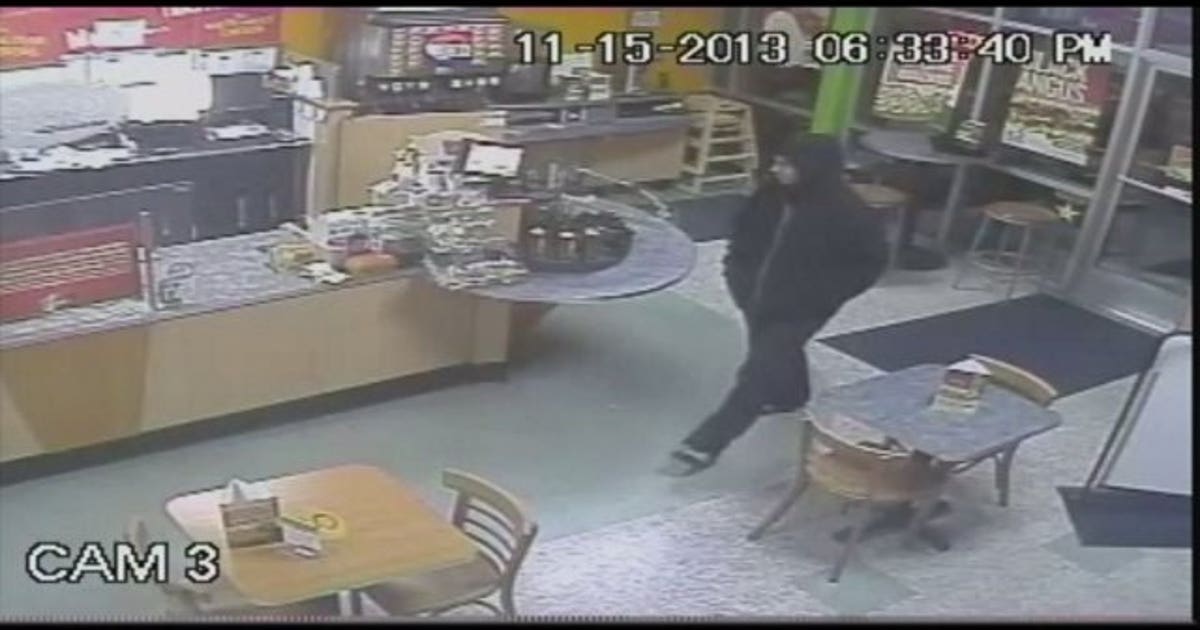 Robber hungry for cash targets sub shops in Everett | FOX 13 Seattle