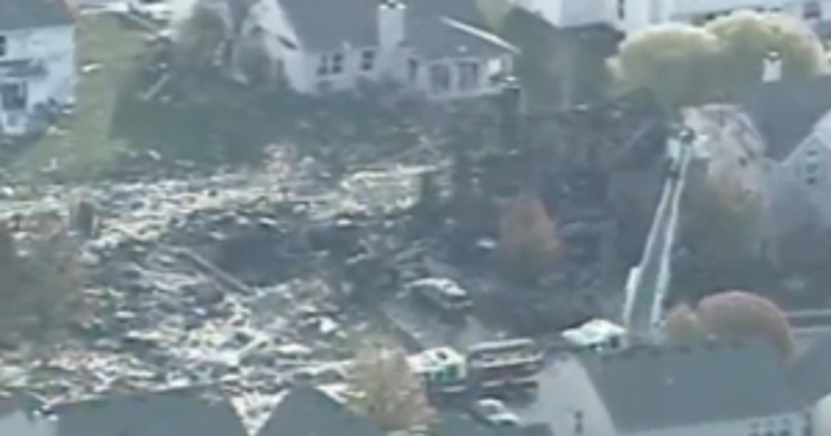 Indianapolis house explosion kills two, destroys neighborhood | FOX 13 ...