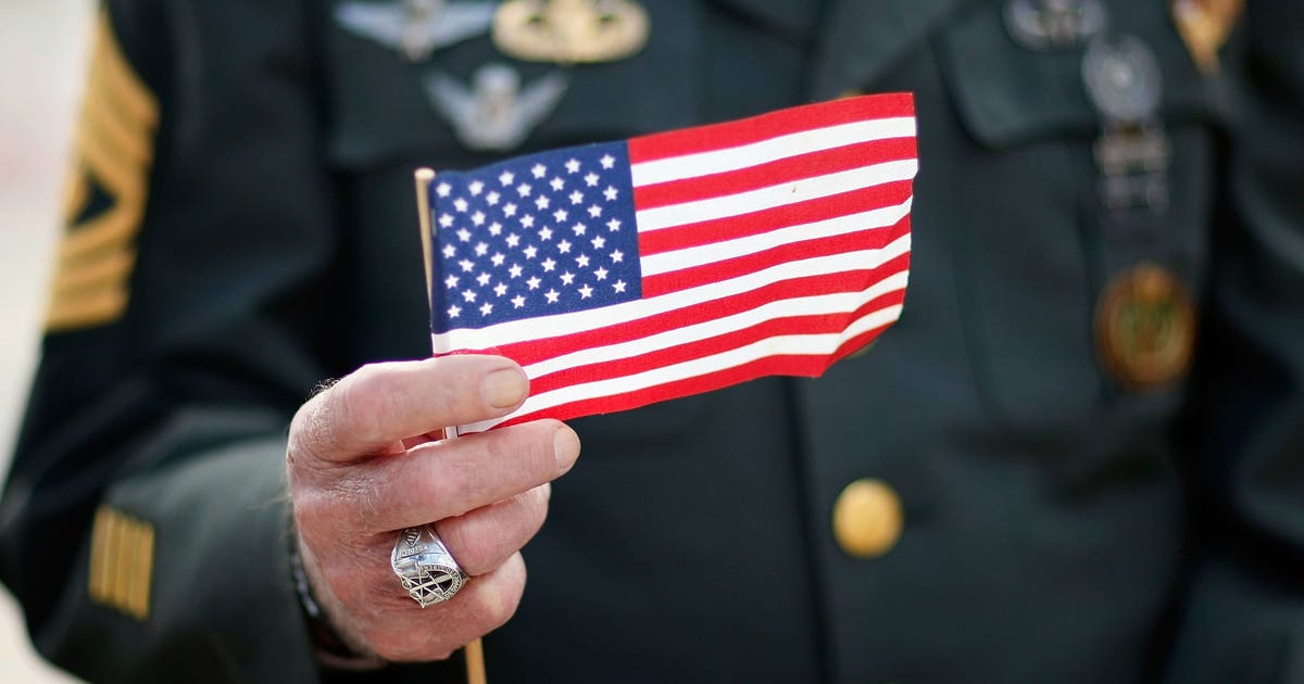 What's open, closed in Seattle on Veterans Day | FOX 13 Seattle