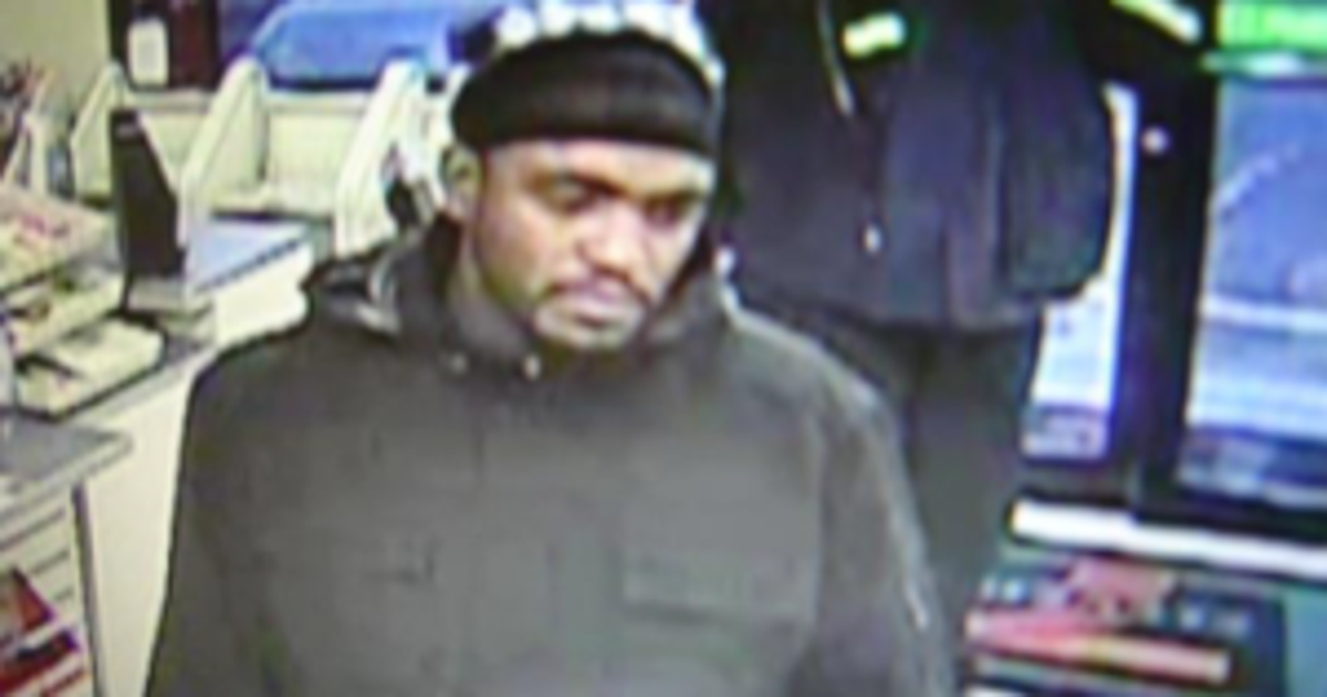Suspected robber in custody after standoff with police | FOX 13 Seattle