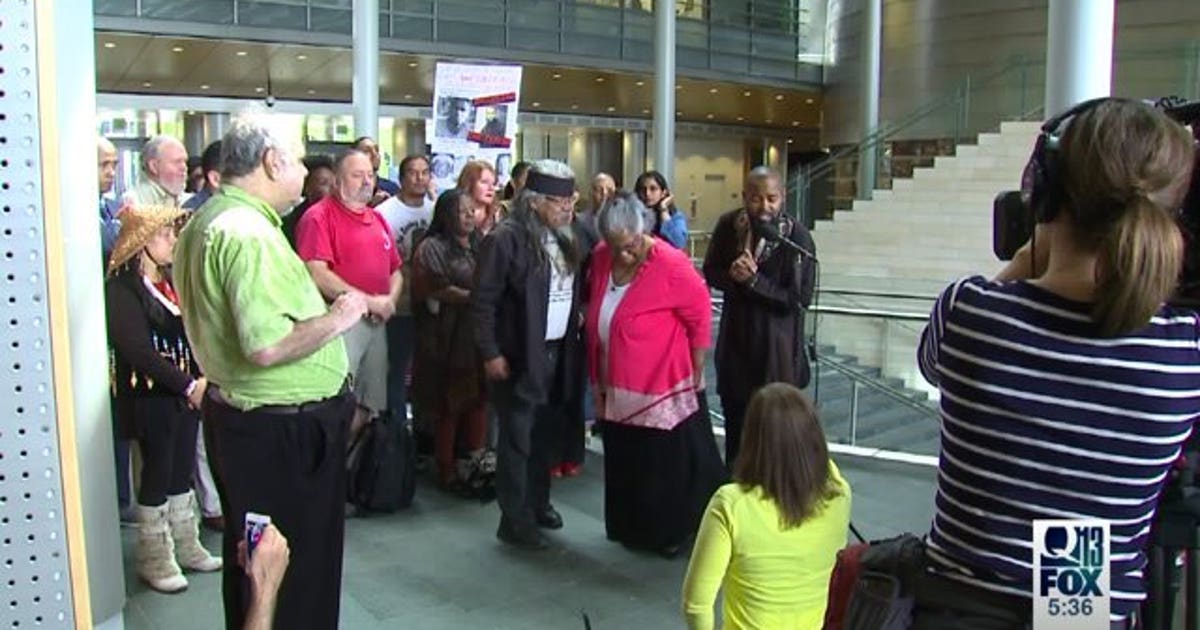 Family calls for federal probe into Che Taylor's fatal shooting by ...