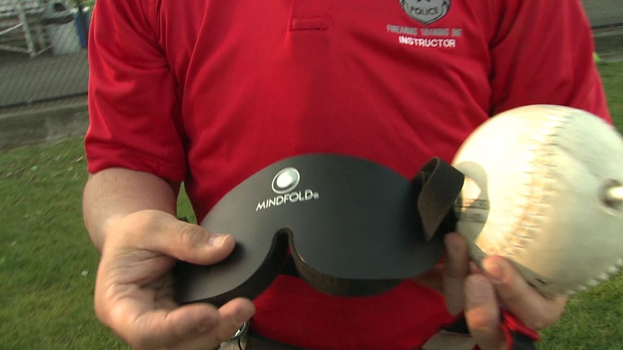 Seattle police taking the field with blind athletes to play 'Beep ...