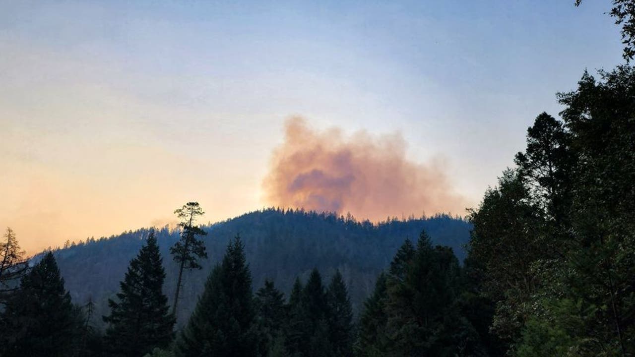 Fire threatening over 7,000 structures in southwest Oregon | FOX 13 Seattle