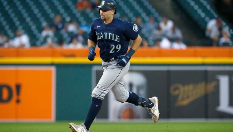 Raleigh, France lead Mariners to 9-3 victory over Tigers