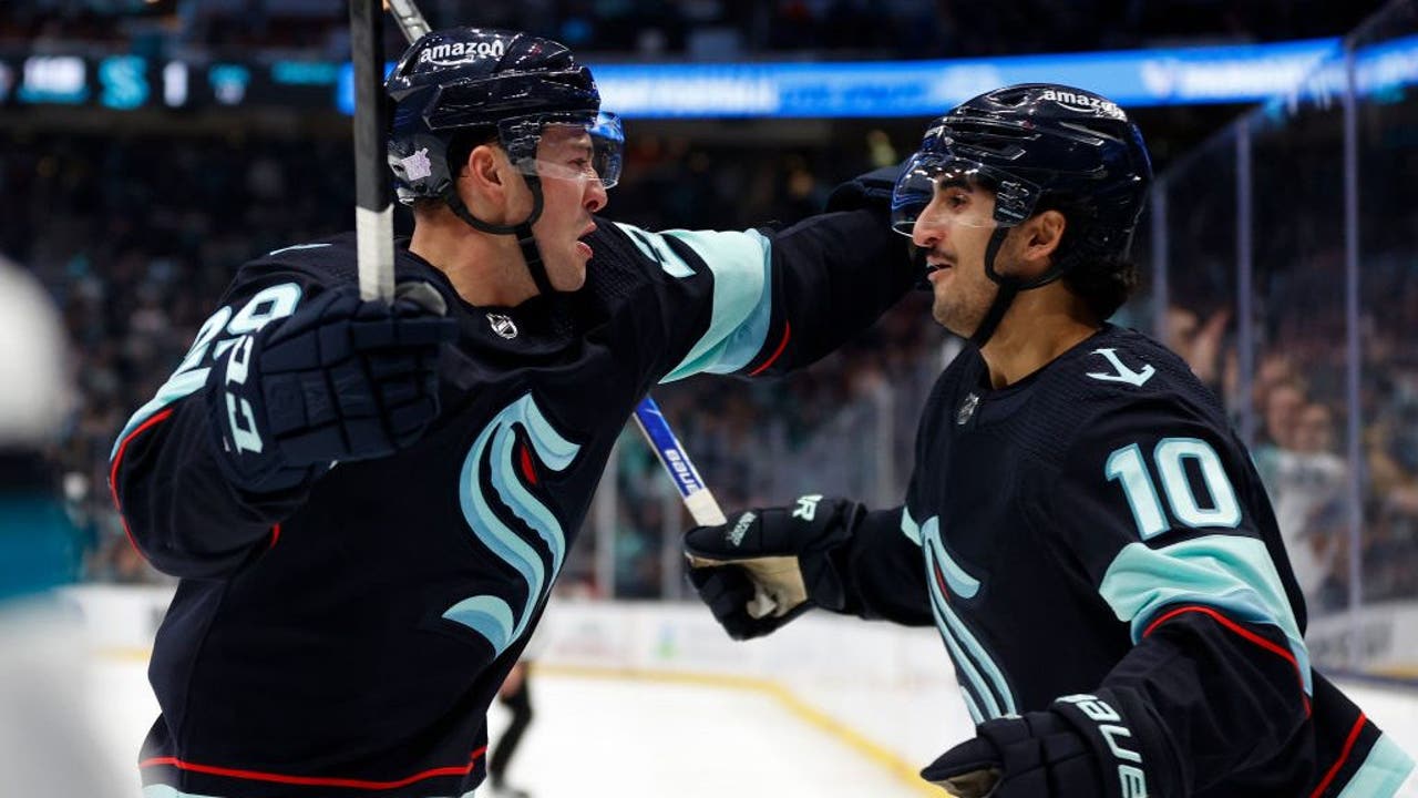 Kraken score team record eight goals in win over Sharks | FOX 13 Seattle