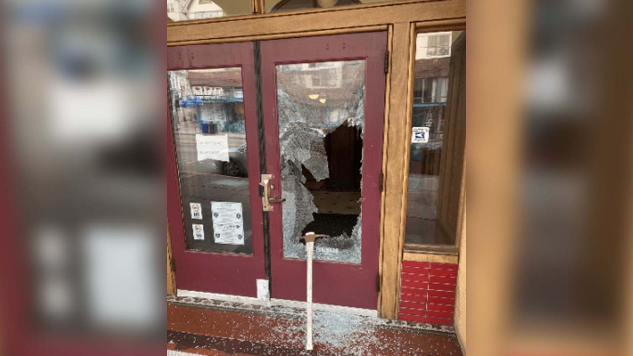 Man Arrested After Smashing Window Of Business In Downtown Seattle