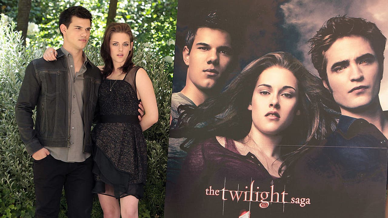 Report: ‘Twilight’ series in the works with book author Stephenie Meyer ...
