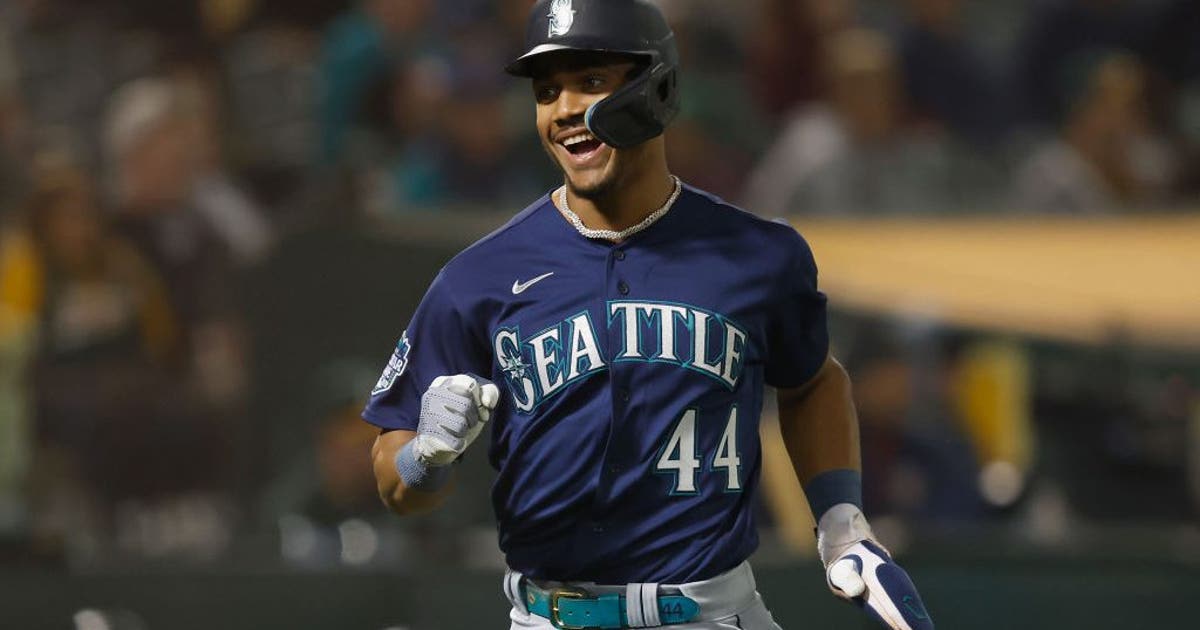 Mariners OF Julio Rodríguez named AL Silver Slugger | FOX 13 Seattle