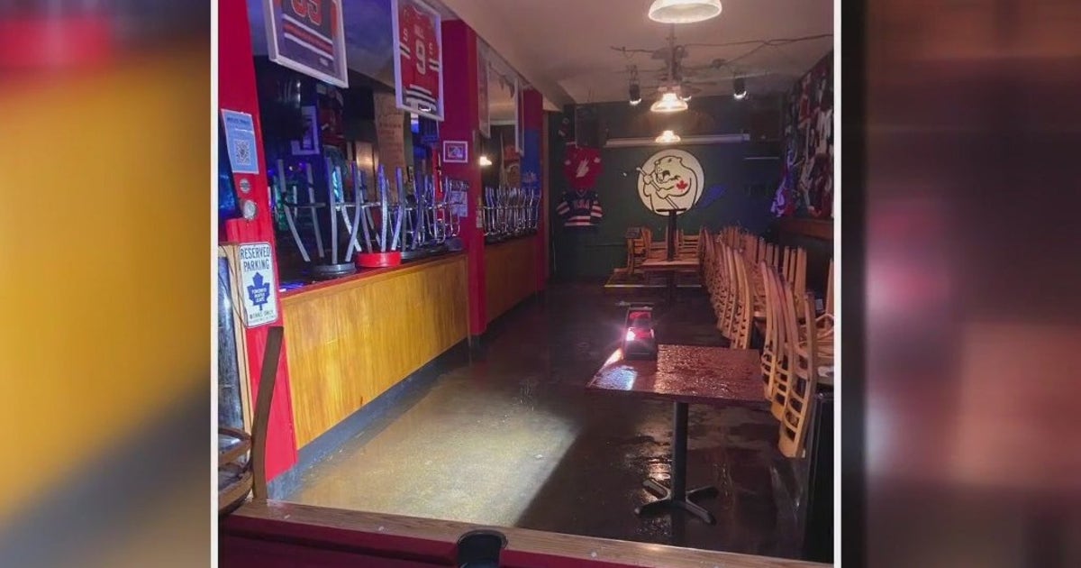 ‘It looked like a waterfall:’ Flooding closes Seattle hockey bar The ...