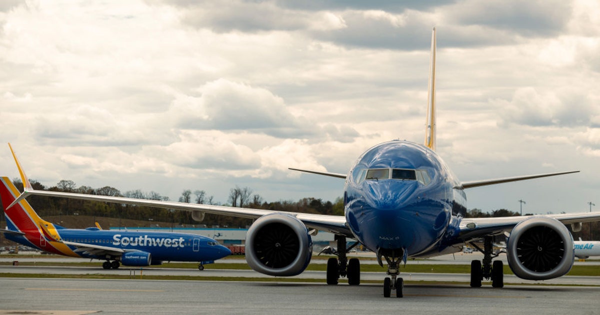 Boeing 737 experiences 'Dutch roll' during flight; FAA investigating ...