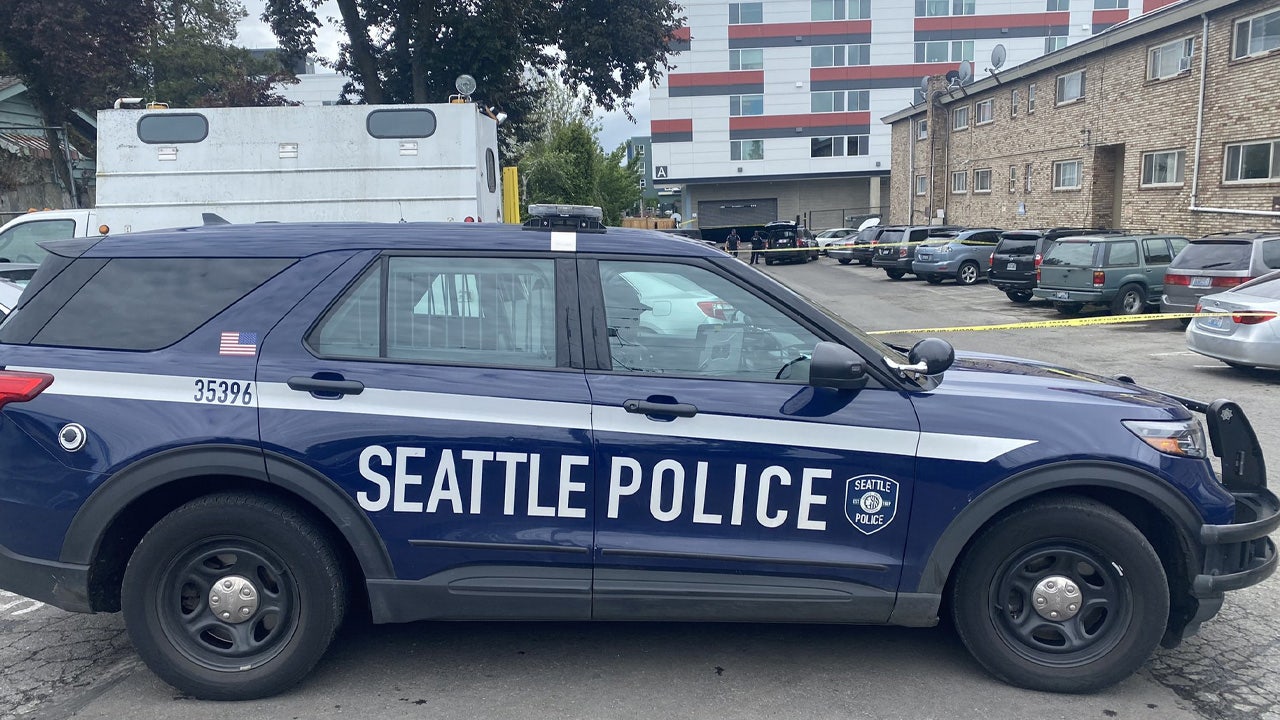 Shooting in Seattle's Rainier Valley; police investigating | FOX 13 Seattle Shooting in Seattle's Rainier Valley; police investigating | FOX 13 Seattle