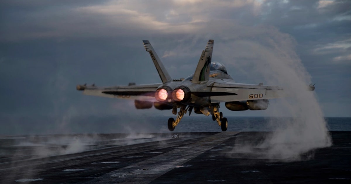 Navy jet crash near Mt. Rainier: Aviation expert weighs in | FOX 13 Seattle