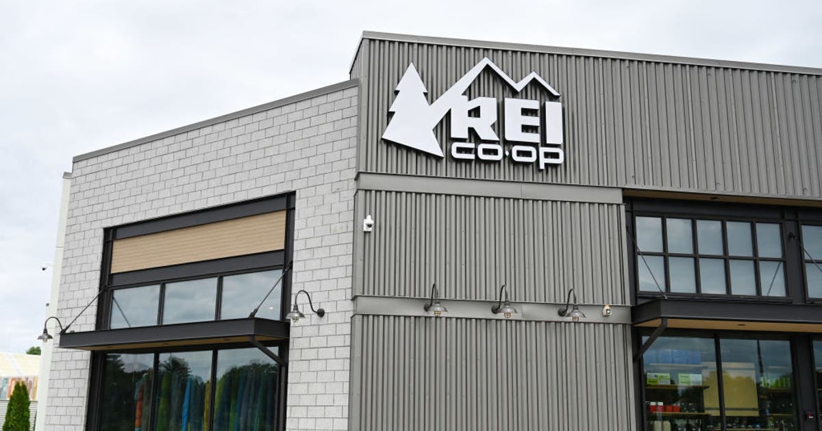 REI announces layoffs as it ends classes, travel | FOX 13 Seattle