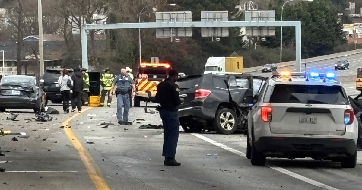 WSP seeks witnesses to deadly I-5 overpass crash | FOX 13 Seattle