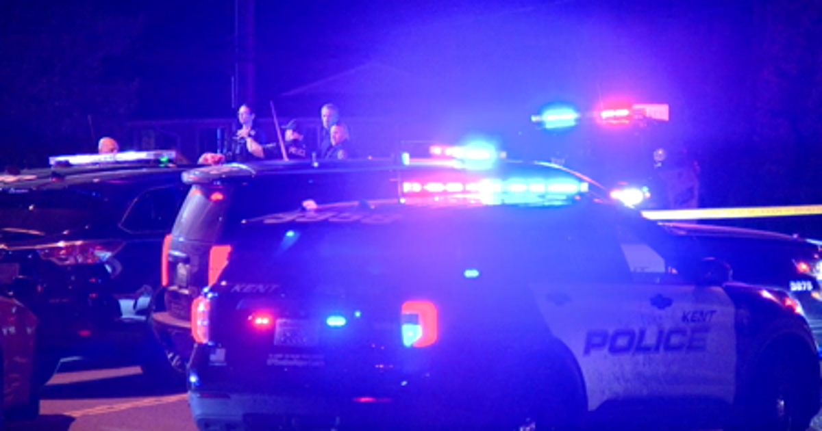 2 dead in Kent apartment shooting | FOX 13 Seattle