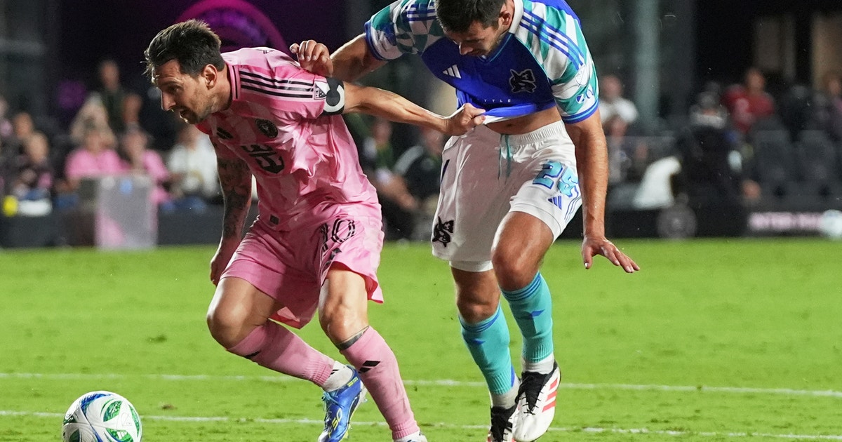 Messi has goal, assist in 3-1 MLS win over Seattle Sounders | FOX 13 ...