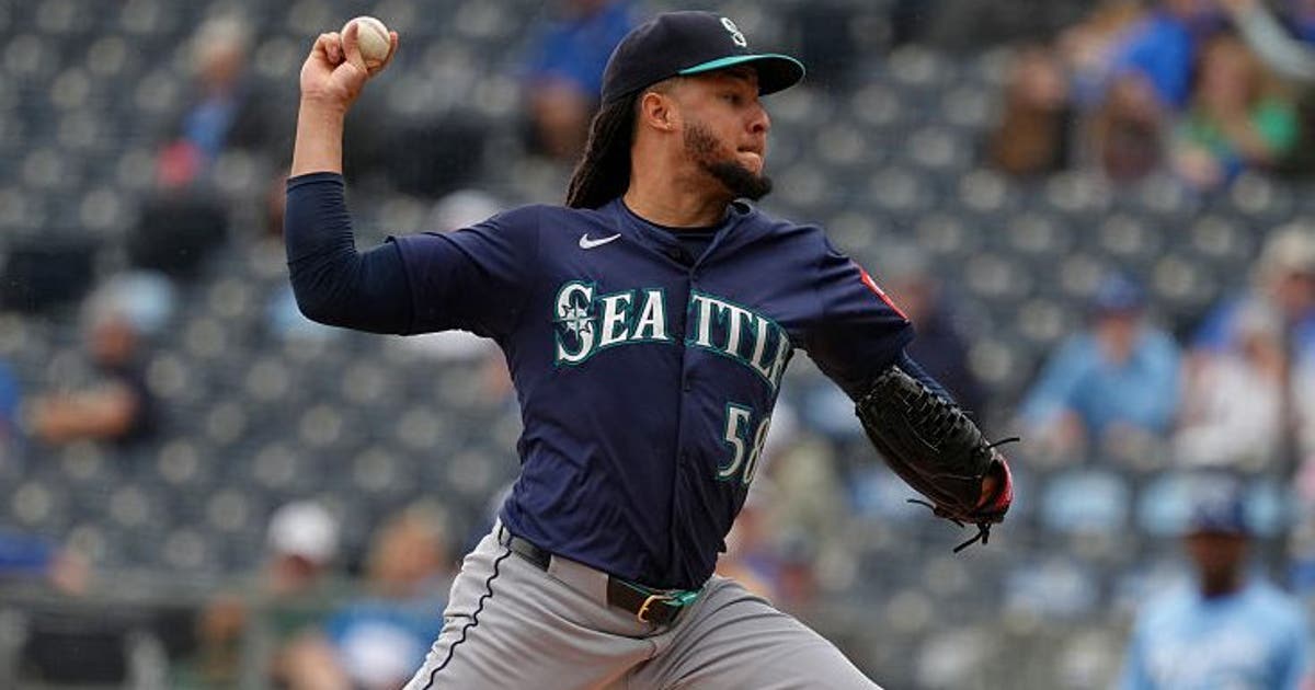 Castillo throws gem as Mariners shutout Royals 2-0 | FOX 13 Seattle