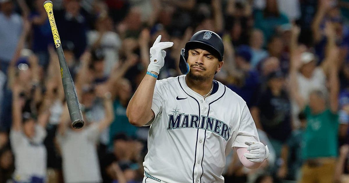 Mariners officially announce five-year deal for Josh Naylor | FOX 13 ...