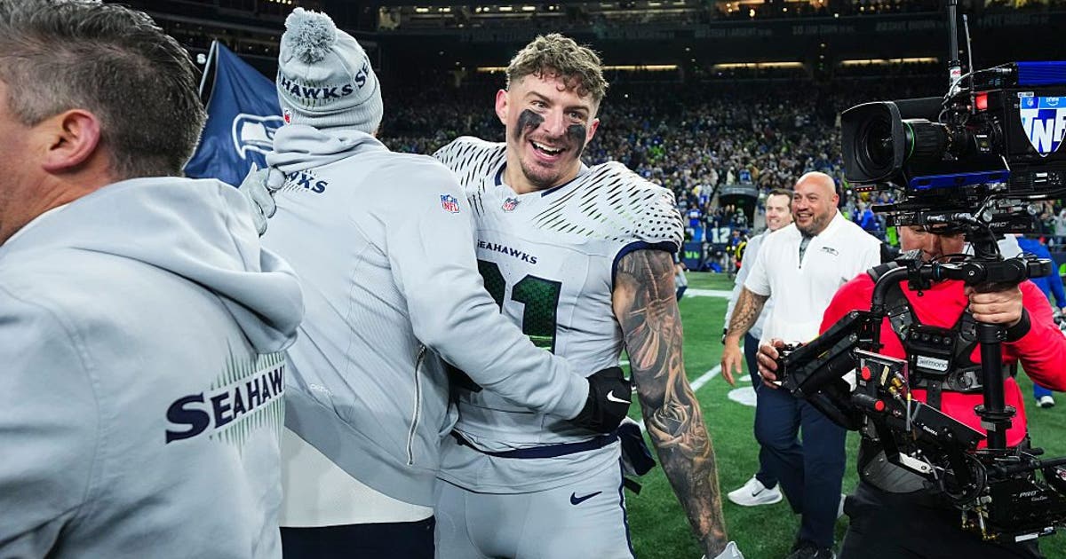 After extension, Saubert delivers defining Seahawks moment | FOX 13 Seattle