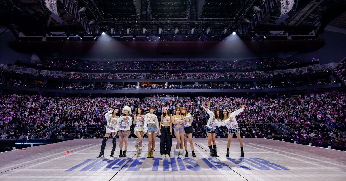 TWICE celebrates 10 years of K-pop success with Seattle tour stop | FOX ...