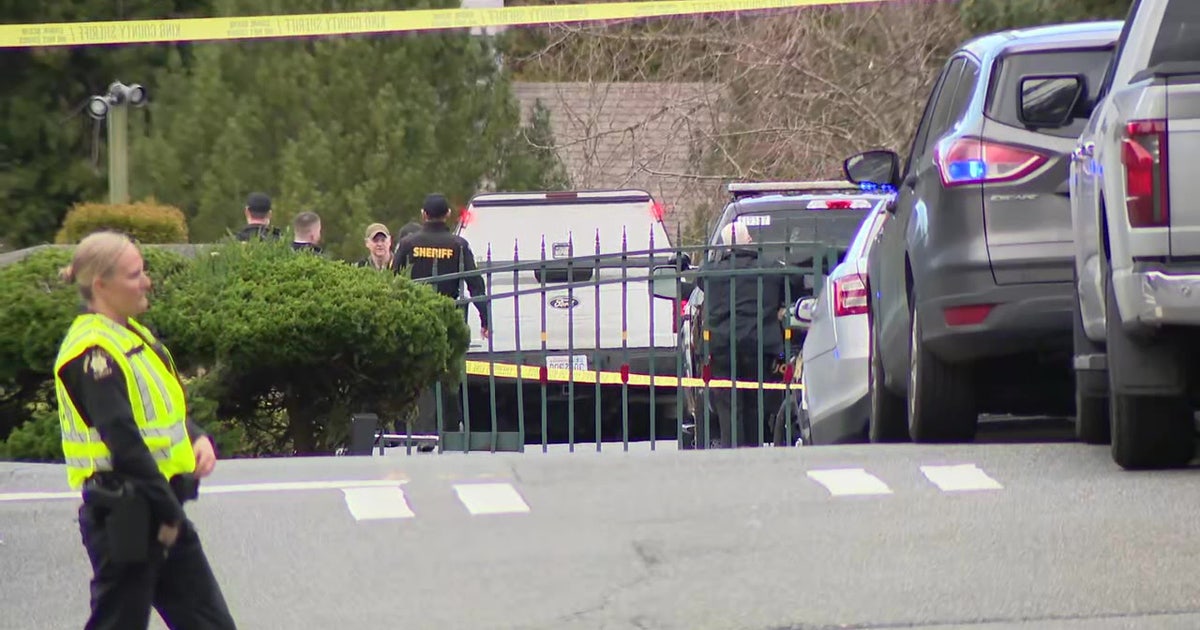 Man accused of killing mother in Auburn condo | FOX 13 Seattle