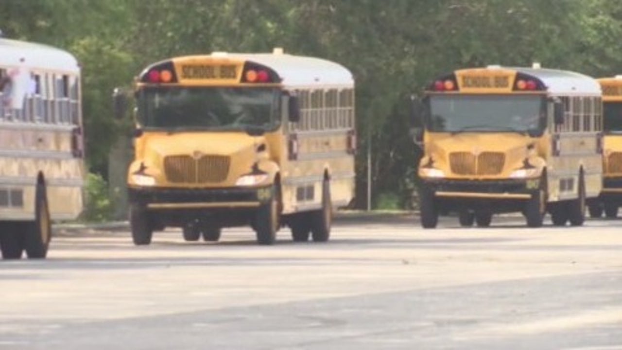Orange County Public Schools holds job fair for bus drivers and mechanics